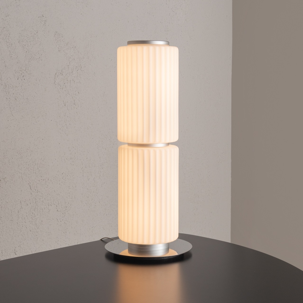 Column Table - Le Studio Luminaires
