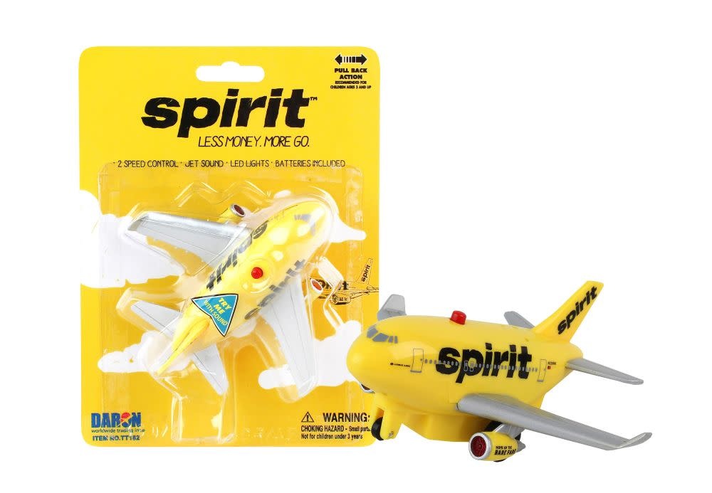 Pullback B737 Spirit Airlines Yellow livery - avworld.ca