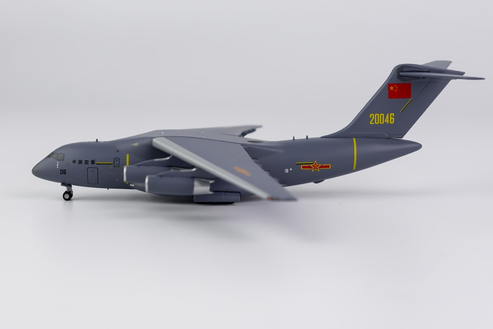 Y20 China PLAAF Air Force 20046 low vis 1:400 - avworld.ca