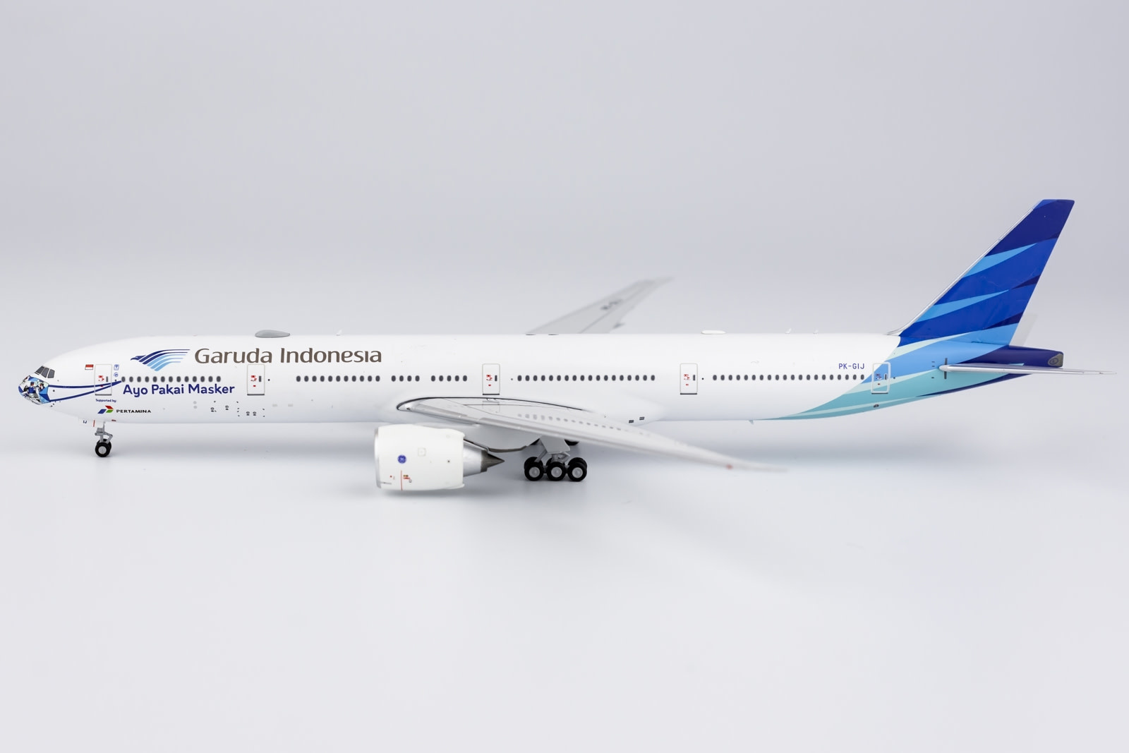 B777-300ER Garuda Indonesia mask livery PK-GIJ 1:400 - avworld.ca