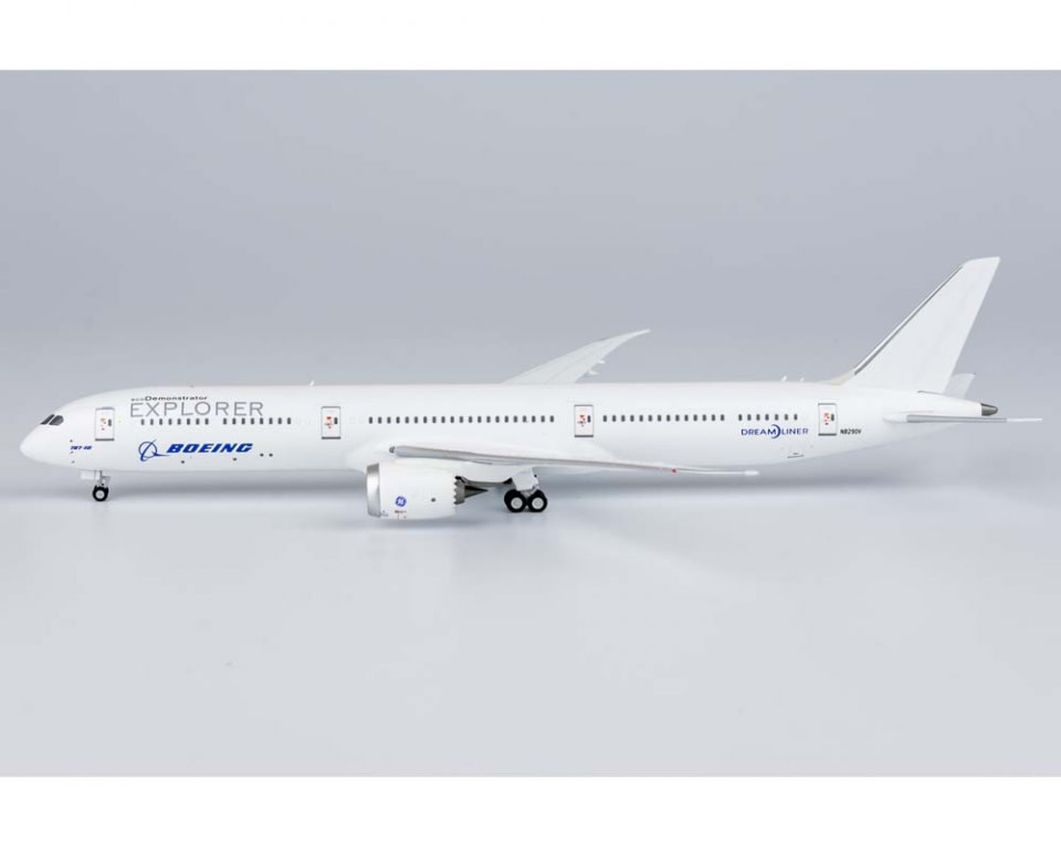 B787-10 Dreamliner Boeing House Eco Demonstrator Explorer N8290V 1:400 ...