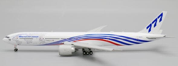 B777-300ER Boeing House livery World Tour N5017V 1:400 flaps down ...