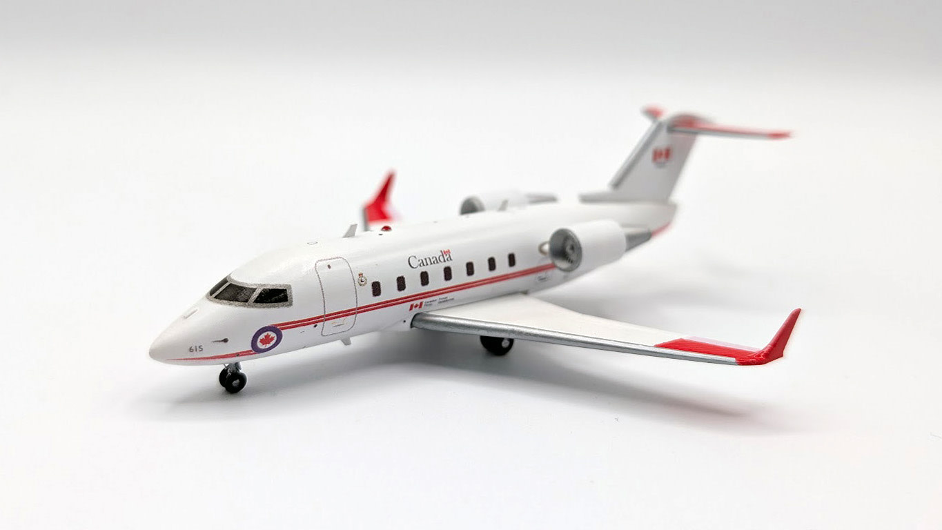 CC-144 Challenger RCAF 144615 1:200 3D Printed Resin - avworld.ca