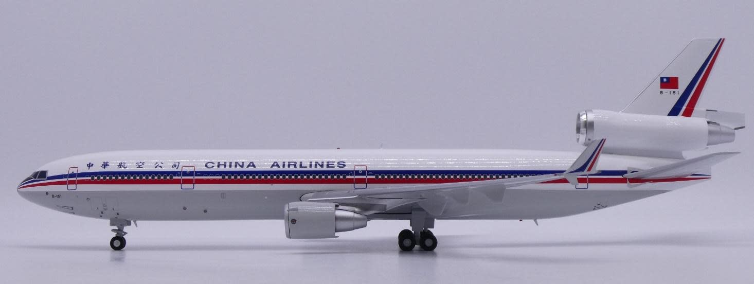 MD11 China Airlines old livery B-151 1:200 +PRE-ORDER+ - avworld.ca