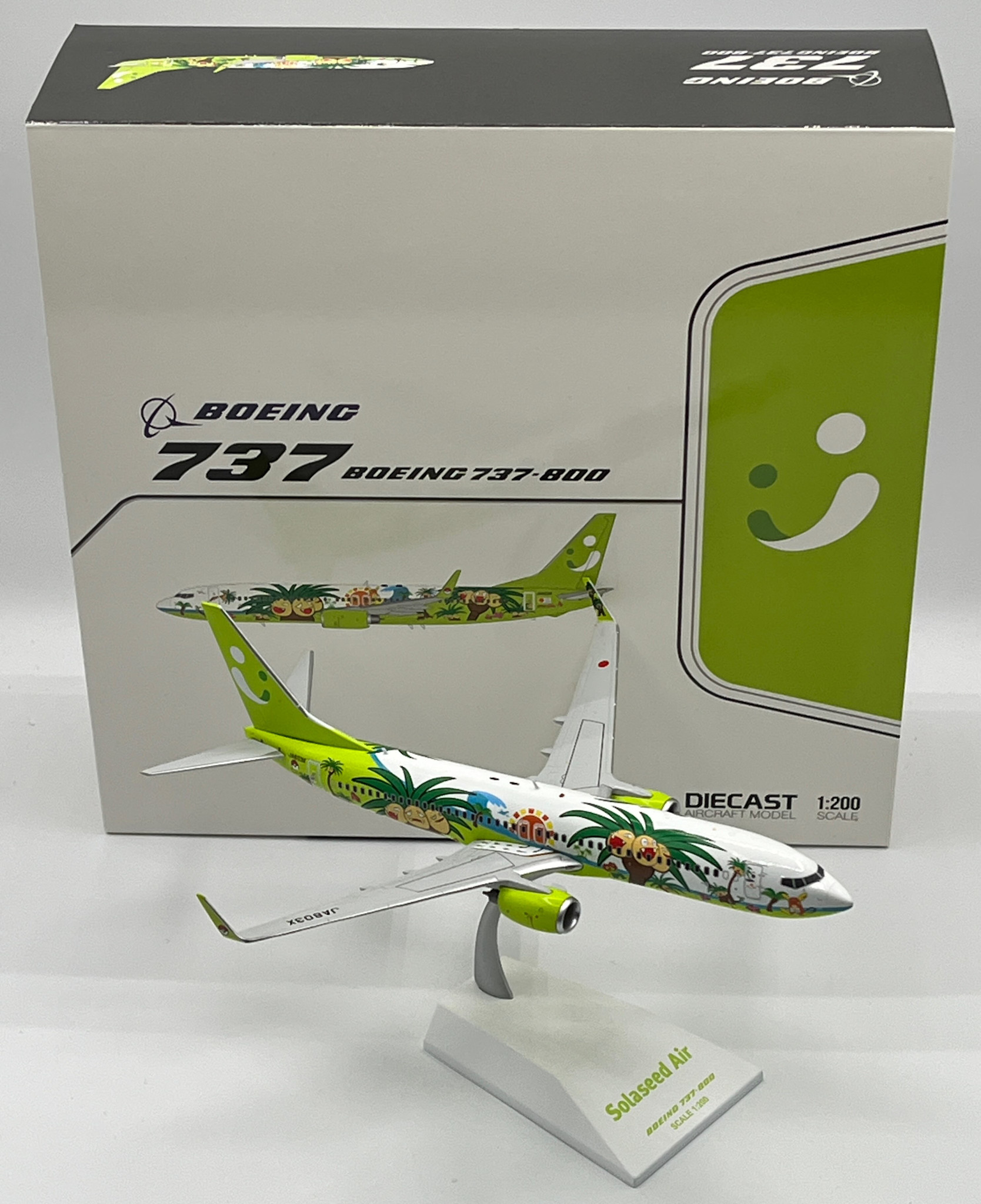 B737-800 Solaseed Air Nassy Jet Miyazaki JA803X 1:200 - avworld.ca
