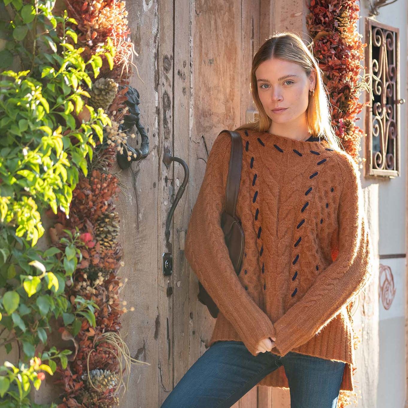 Sweater Ribbons & Romance Rust OS - Kreatelier