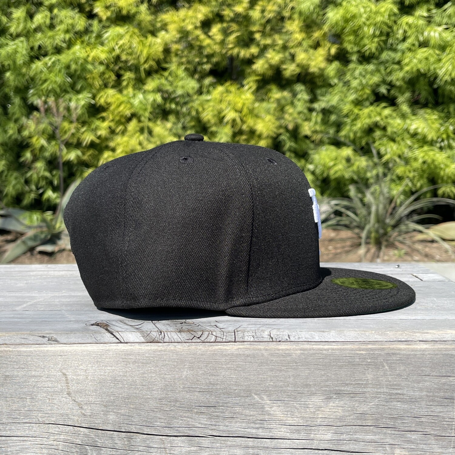 LA Upside Down BW 950 Snapback - The Locker Room of Downey