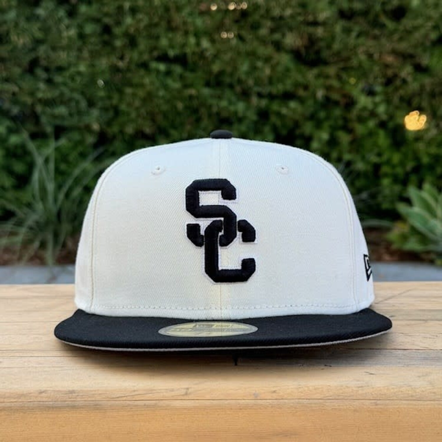 SC Interlock Ivory /Black - The Locker Room of Downey