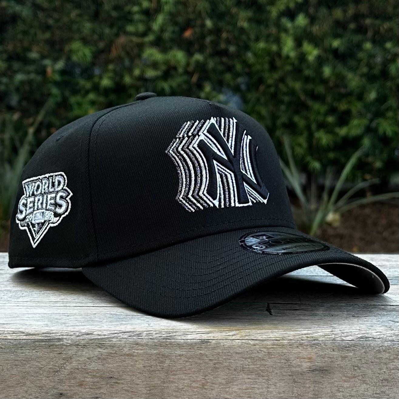 NY Yankees Black Metallic Silver Fade 940 a-frame - The Locker Room of ...