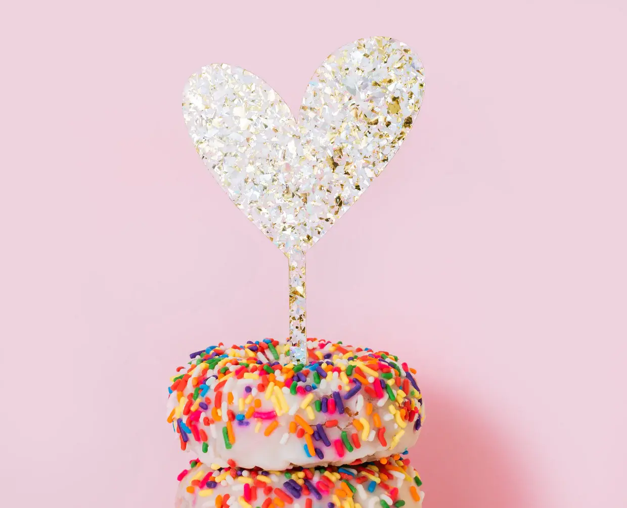 Pearl Confetti Cake Topper - urbAna