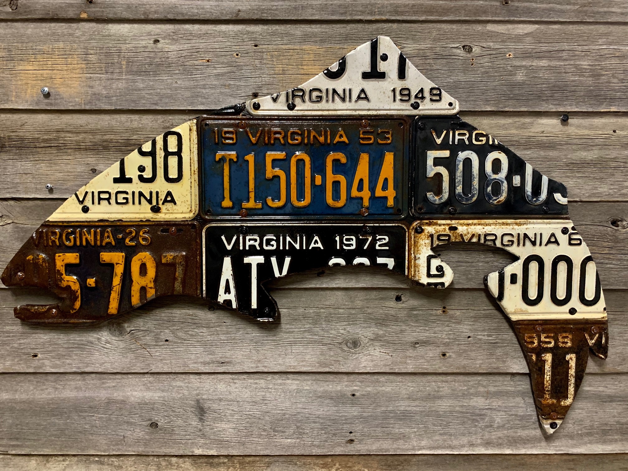 Vintage License Plate Fish Art - District Angling