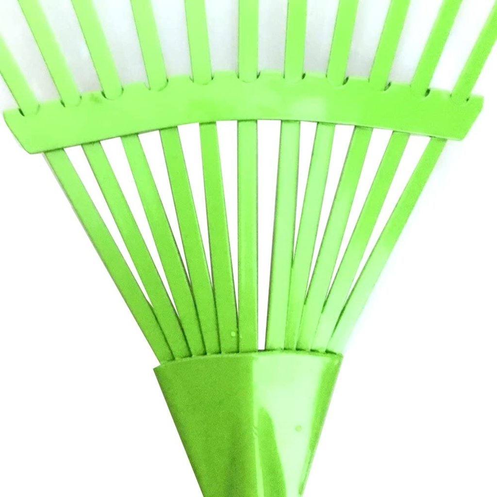 KIDS LEAF RAKE - THE TOY STORE
