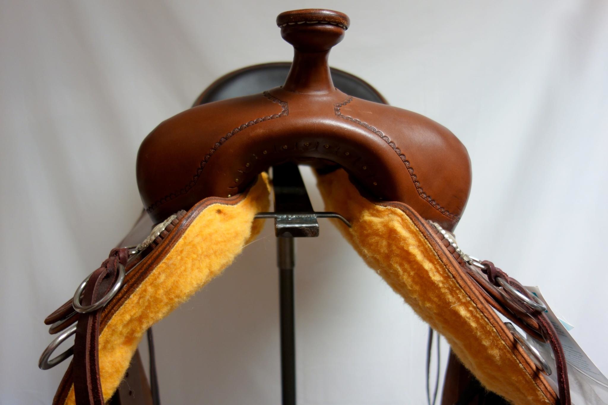 CASHEL TRAILBLAZER SADDLE 15" | Corral Western Wear