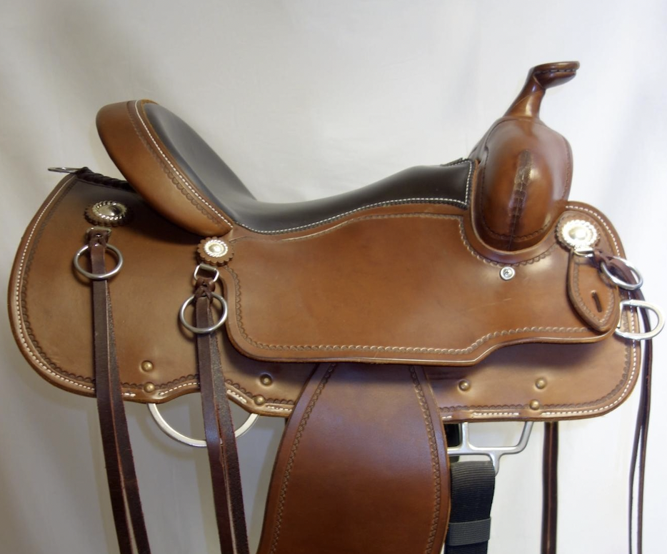 CASHEL TRAILBLAZER SADDLE 15" - Corral Western Wear