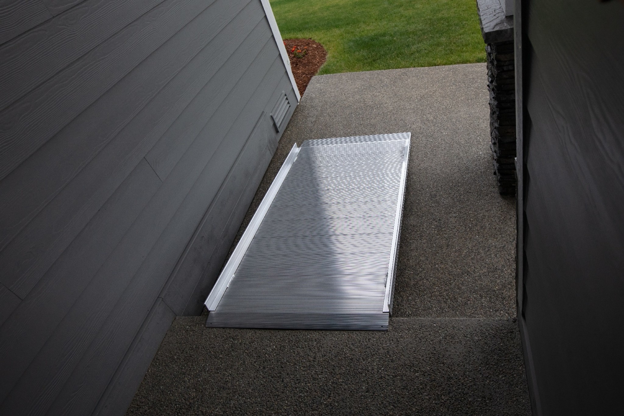 GATEWAY 3G SOLID SURFACE PORTABLE RAMP - Atlantic Healthcare Products