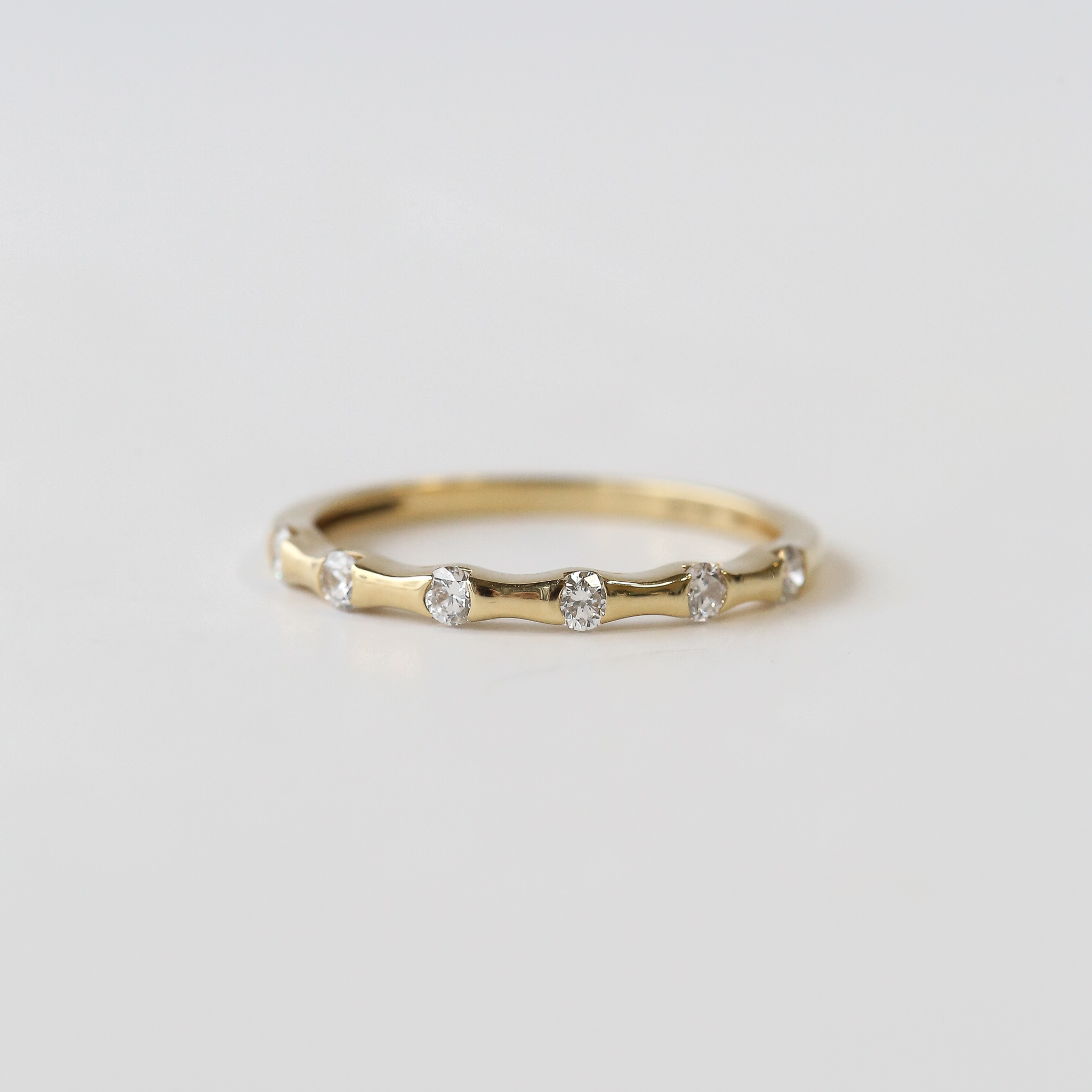 Diamond Polished Station Band (1/4ctw) - American Jewelry