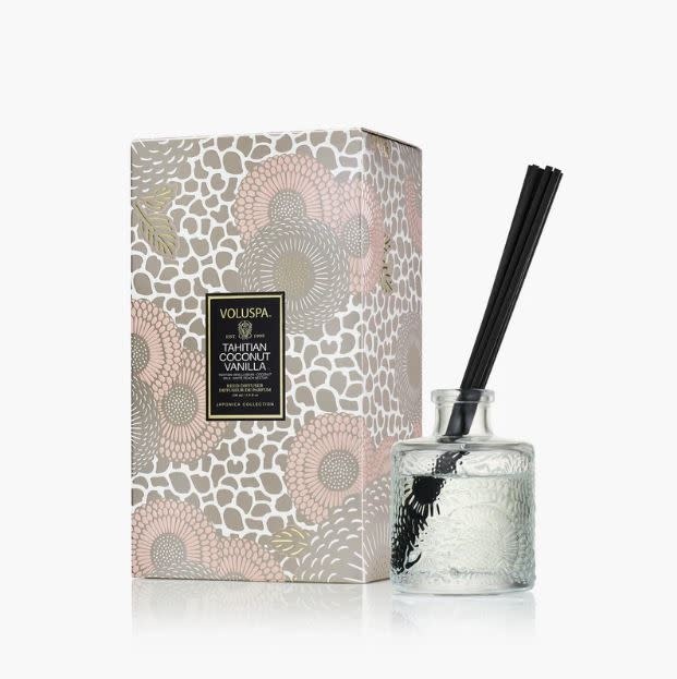 VOLUSPA Tahitian Coconut Vanilla Reed Diffuser - Amber Marie and Company