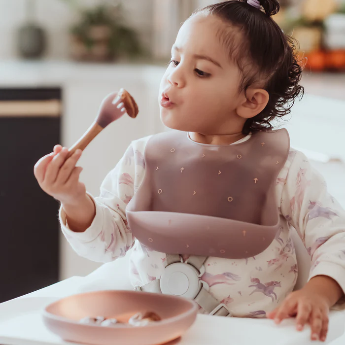 Color Changing Silicone Bib- Light Moon & Sea Salt - HipBabyGear