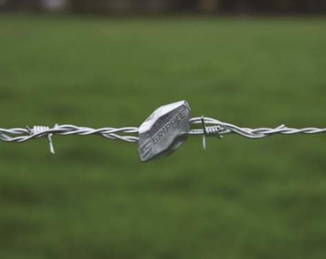 BARB WIRE GRIPPLE FOR 2 X 12.5 GA WIRES - SWi Fence & Supply