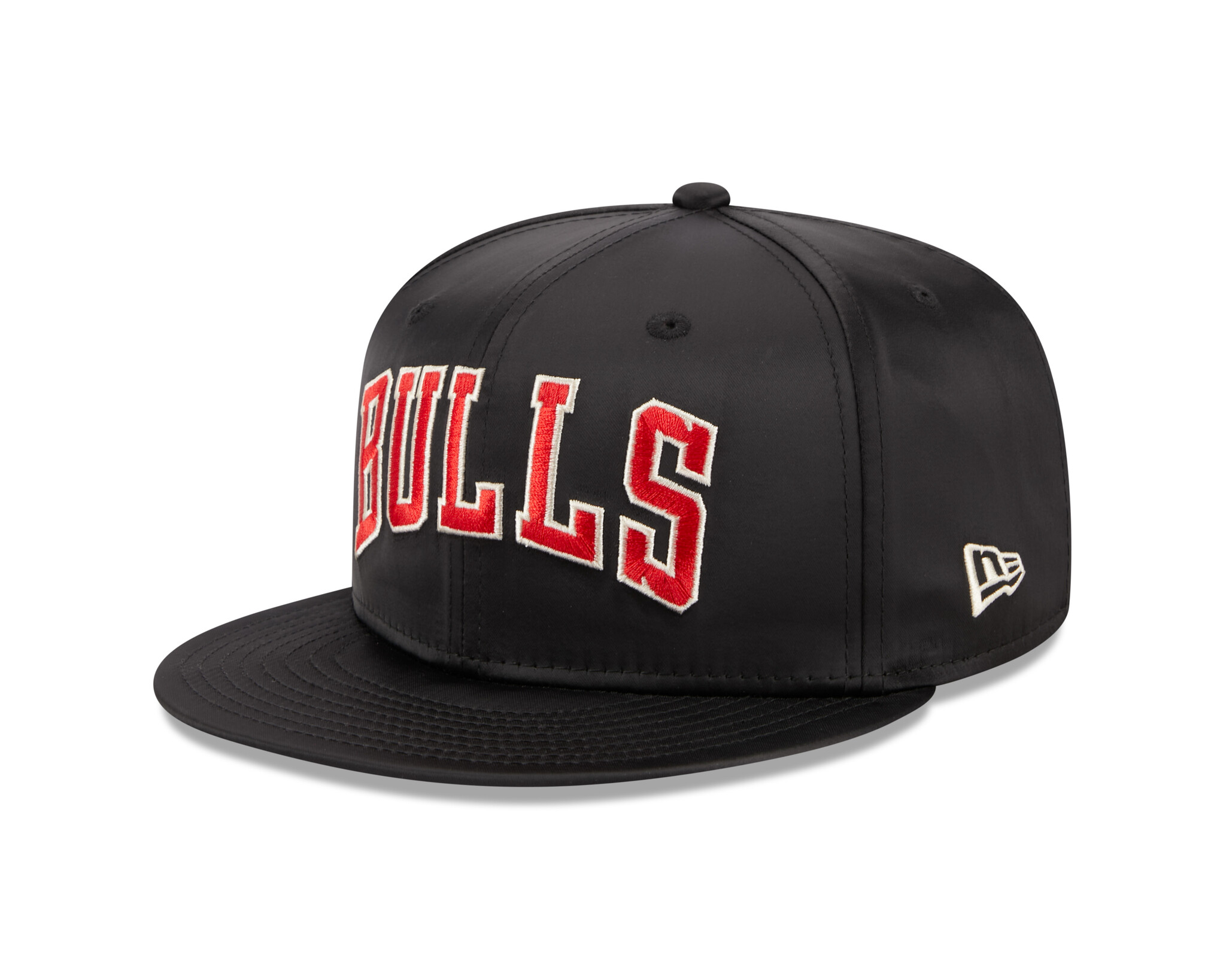 New Era 950 9Fifty Satin Script Chicago Bulls Snapback Black Red ...
