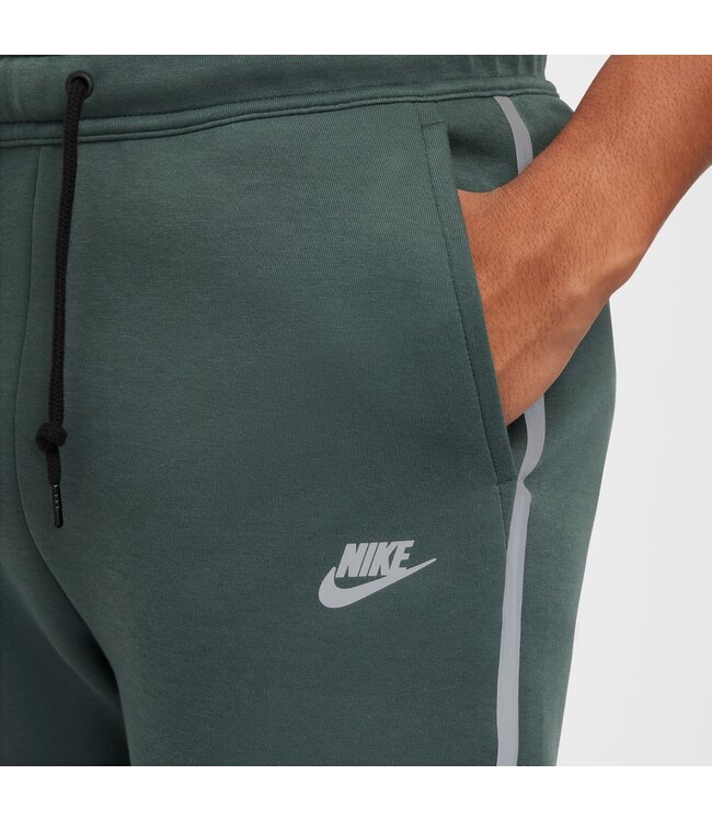 Nike Tech Fleece Vintage Green Pant FZ0762-338 - Sam Tabak