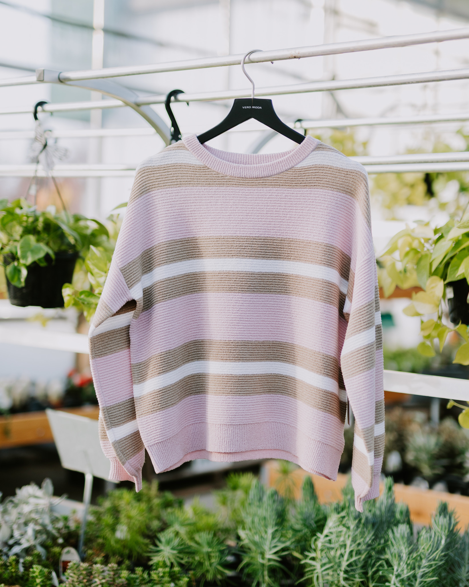 Sweaters & Cardigans | Women's Tops | Dutch Growers Saskatoon - Dutch ...