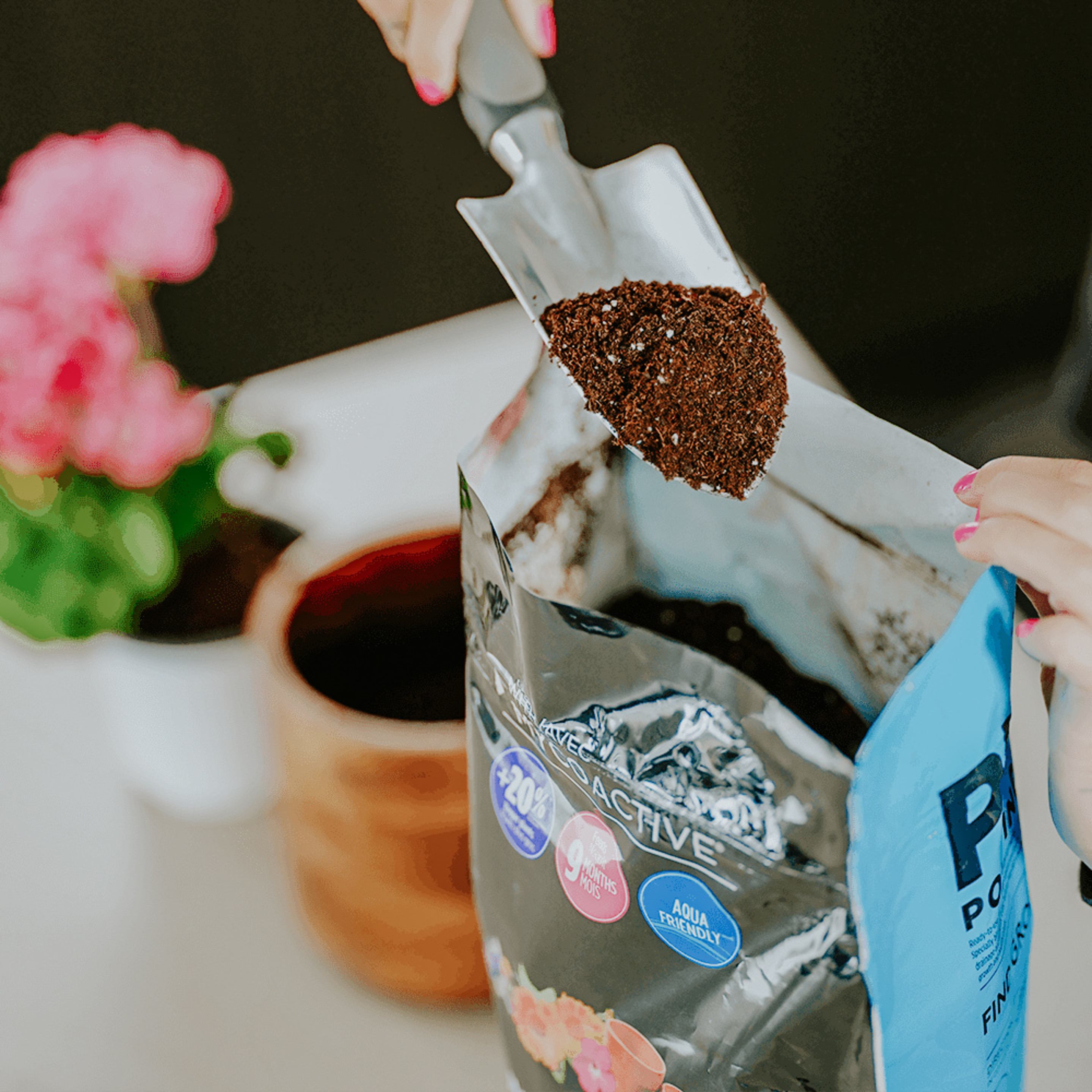 Pro Mix Potting Soil Mix - Dutch Growers Saskatoon