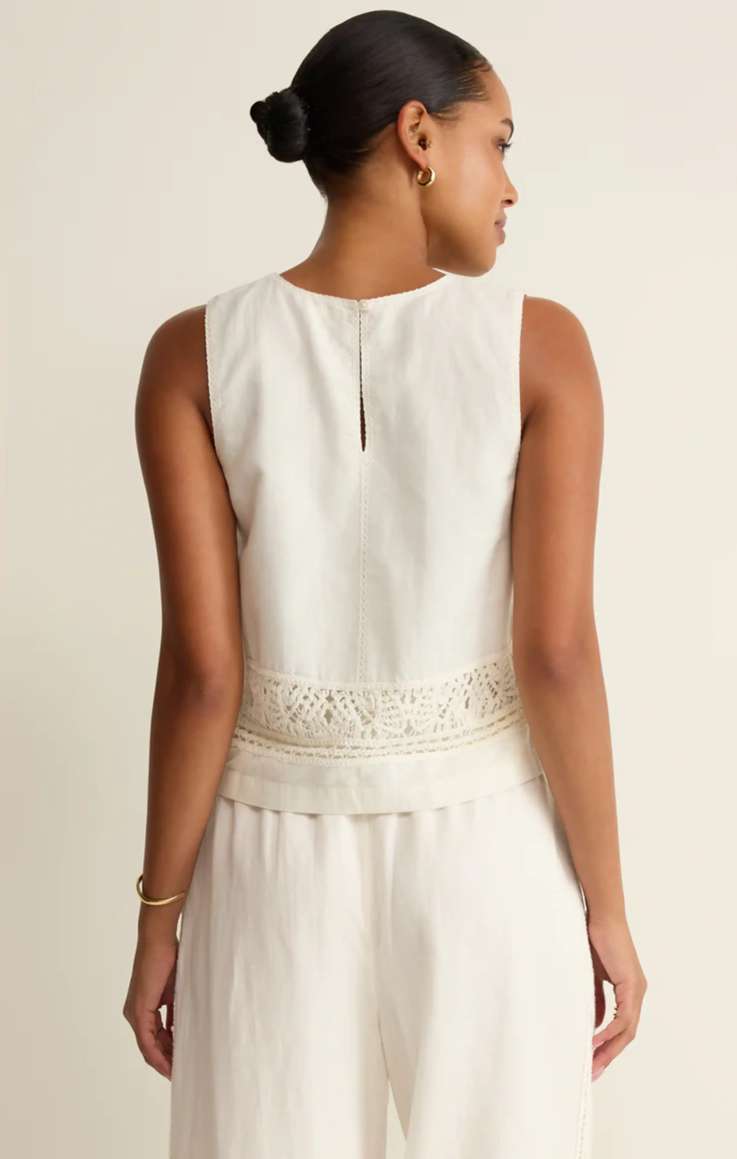 Sloane Embroidered Tank - Dutch Growers Saskatoon