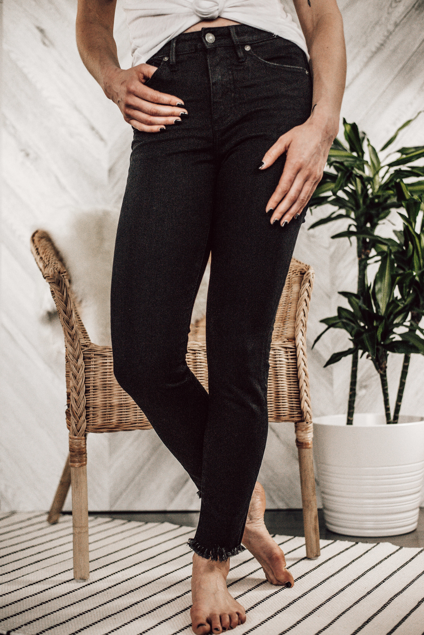 Isbister Obsidian - White Bull Clothing Co