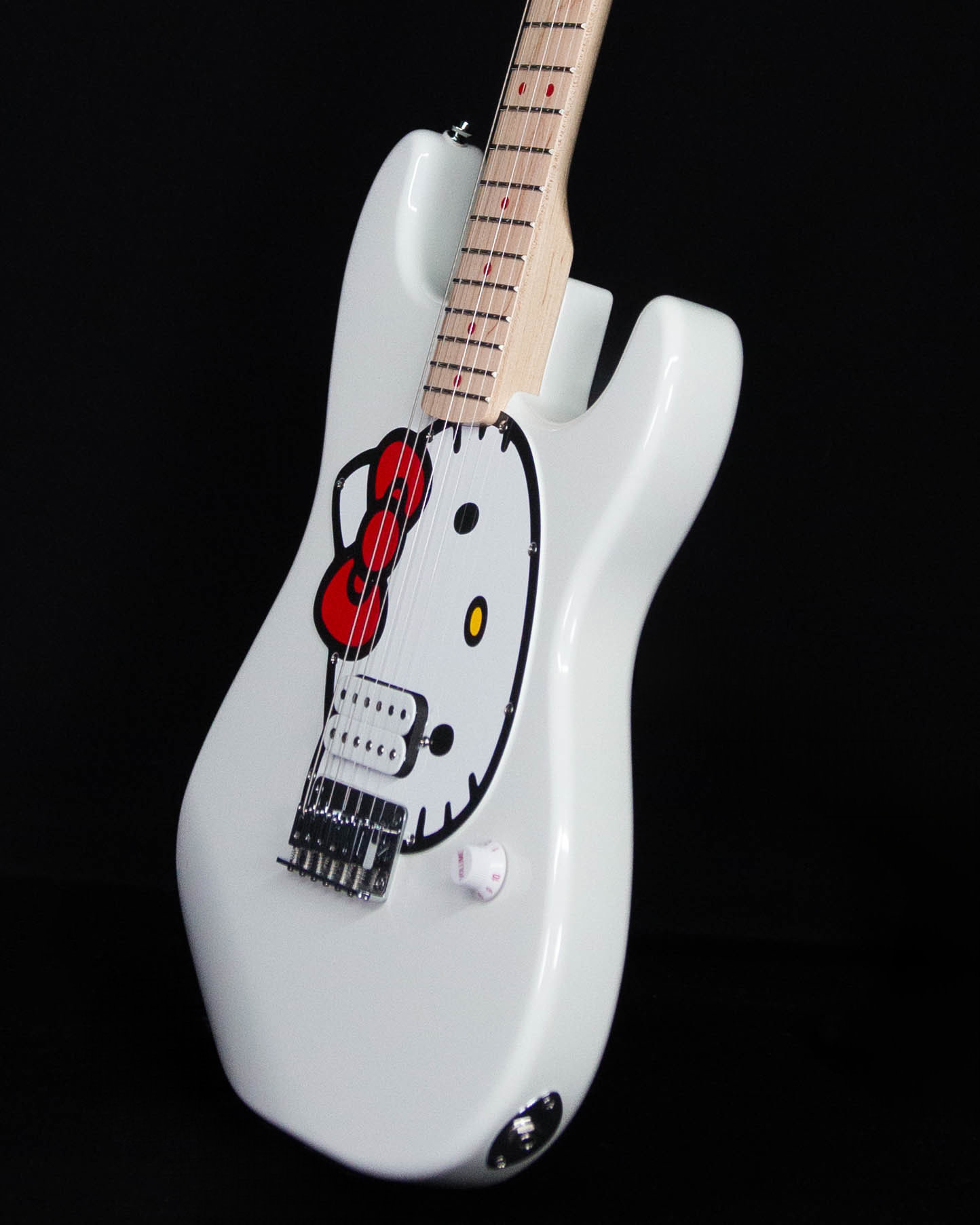 Fender® x Hello Kitty® White Stratocaster® - Sims Music