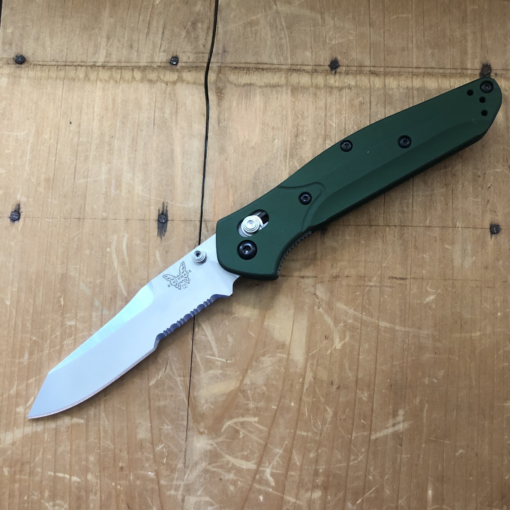 Benchmade 940S Osborne Axis Serrated Folding Knife | Bernal Cutlery ...