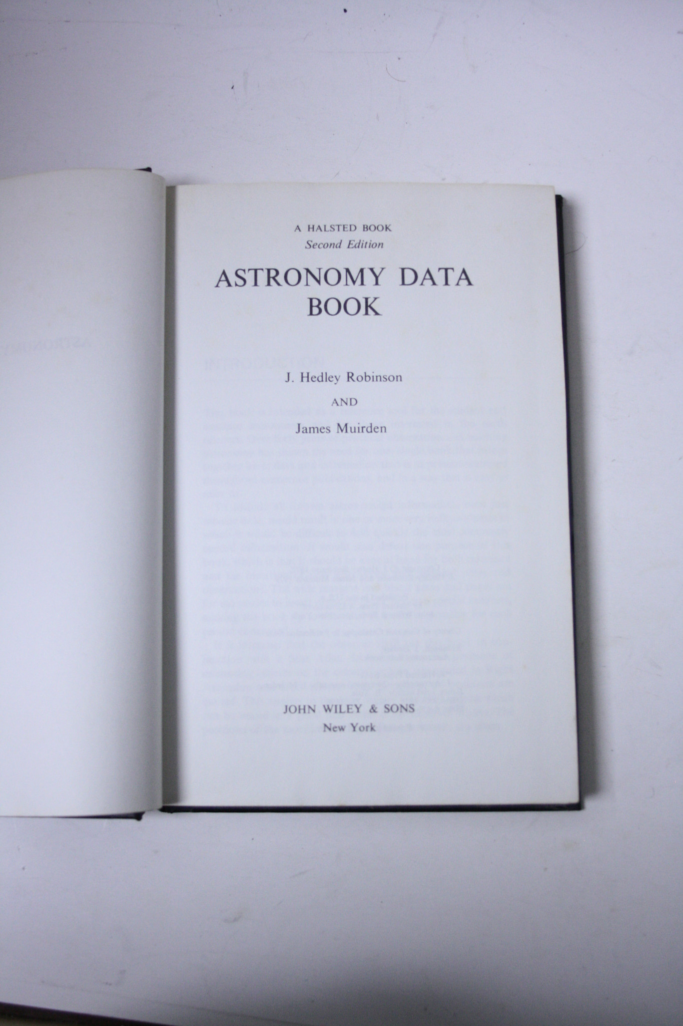 Astronomy Data Book by J. Hadley Robinson and James Muirden (Pre-Owned) - Camera Concepts ...