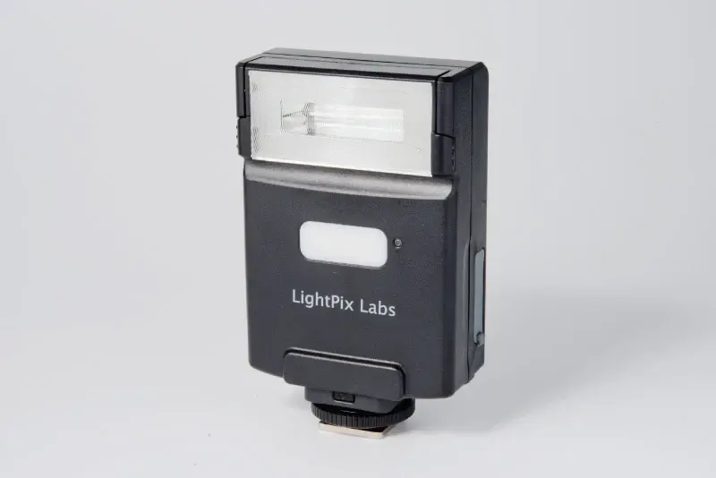 LightPix Labs FlashQ Q20II (Black) - Camera Concepts & Telescope Solutions