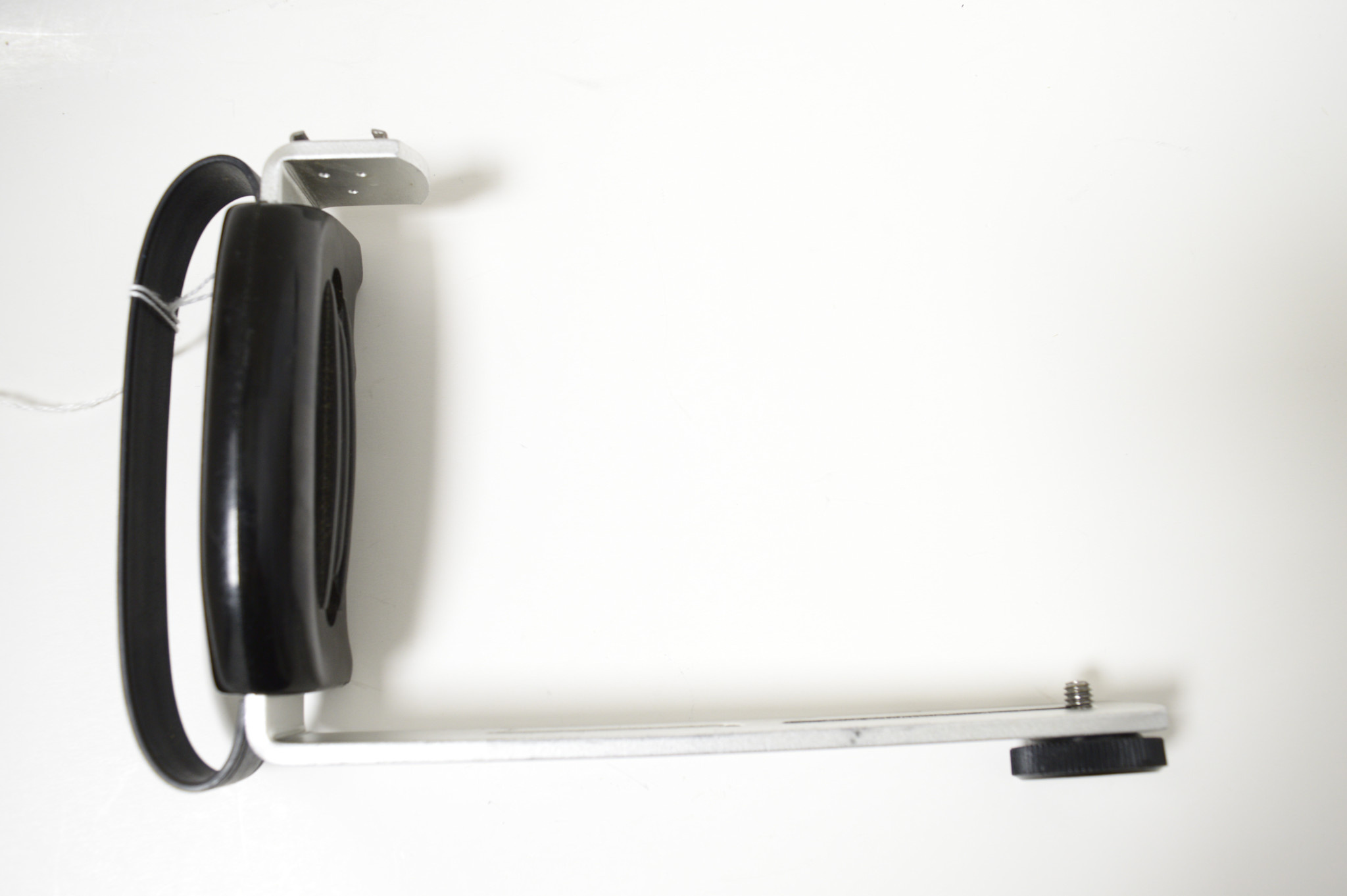 Right Angle Flash Bracket (Pre-Owned) - Camera Concepts & Telescope ...