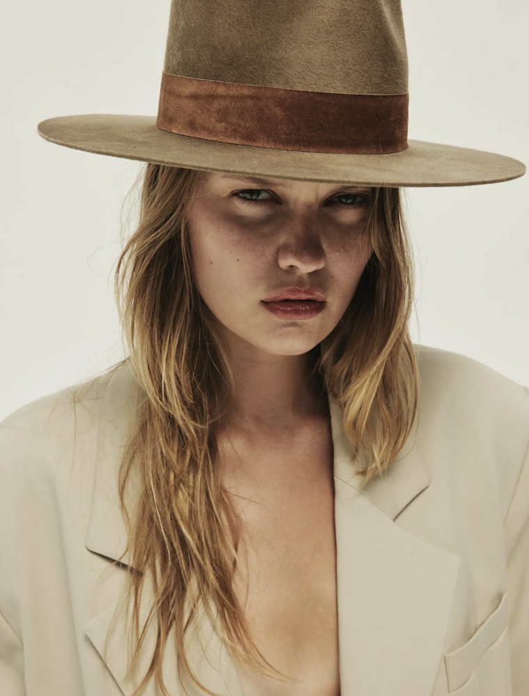 Janessa Leoné - Vincent