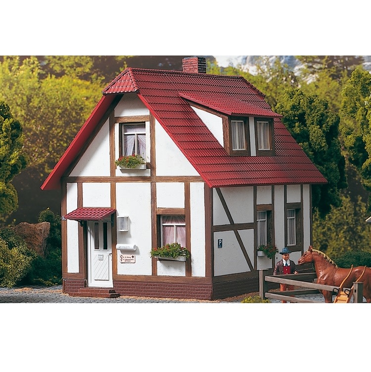 62050 Dr. Konig House Kit, G Scale - HENNING'S TRAINS