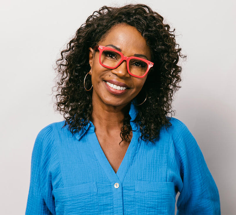 Readers-Starlet - Cameron Rose