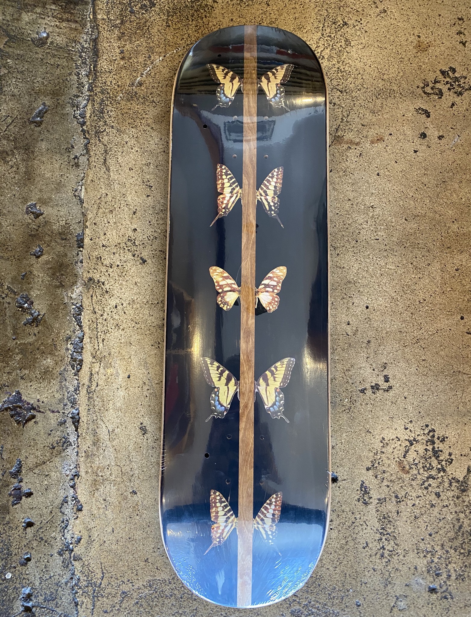LOVESICK DECK STRUBING BUTTERFLY - 8.38 - KINGSWELL - Los Feliz