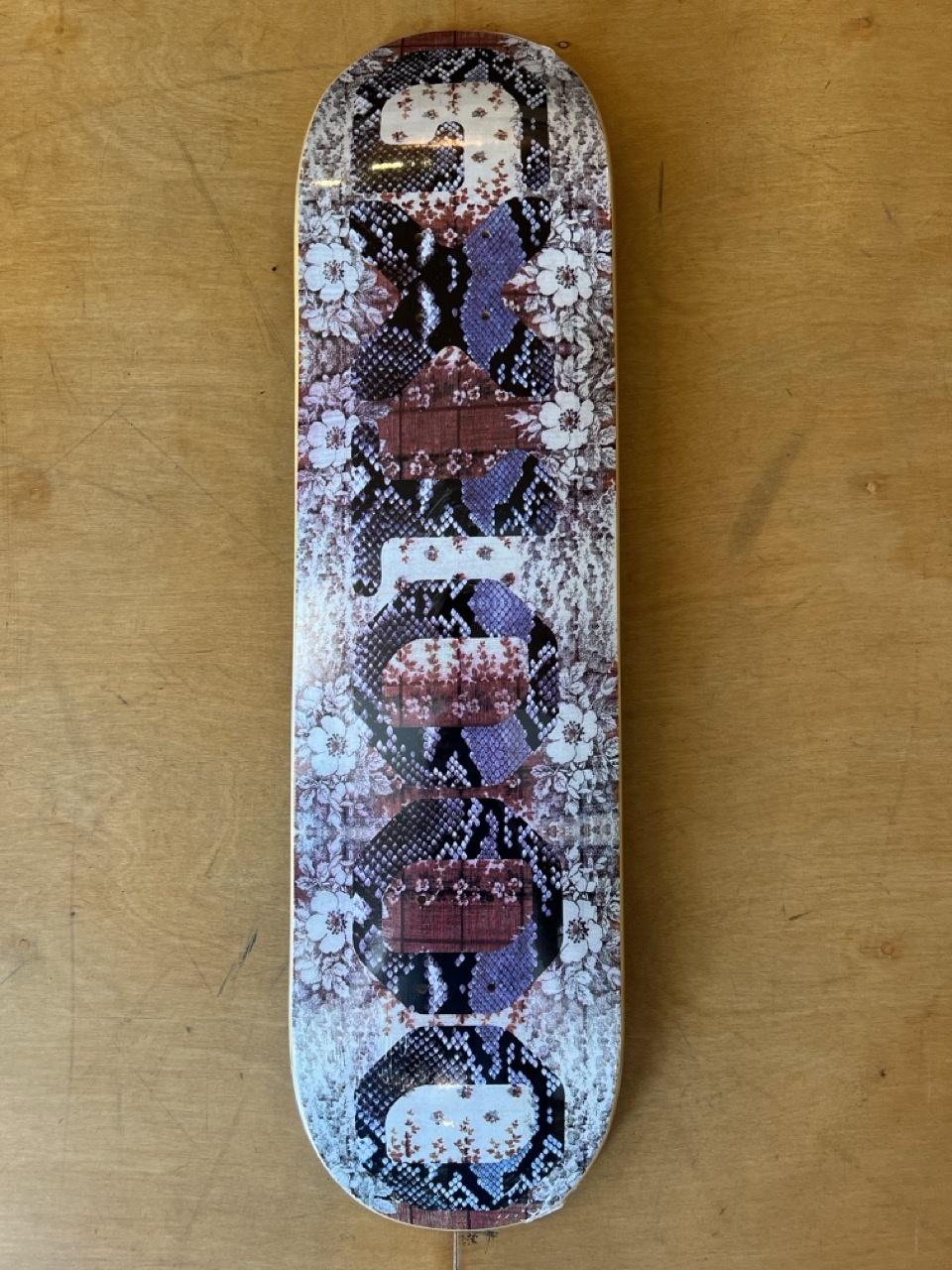 GX1000 OG BW SCALES DECK - 8.125 - KINGSWELL - Los Feliz