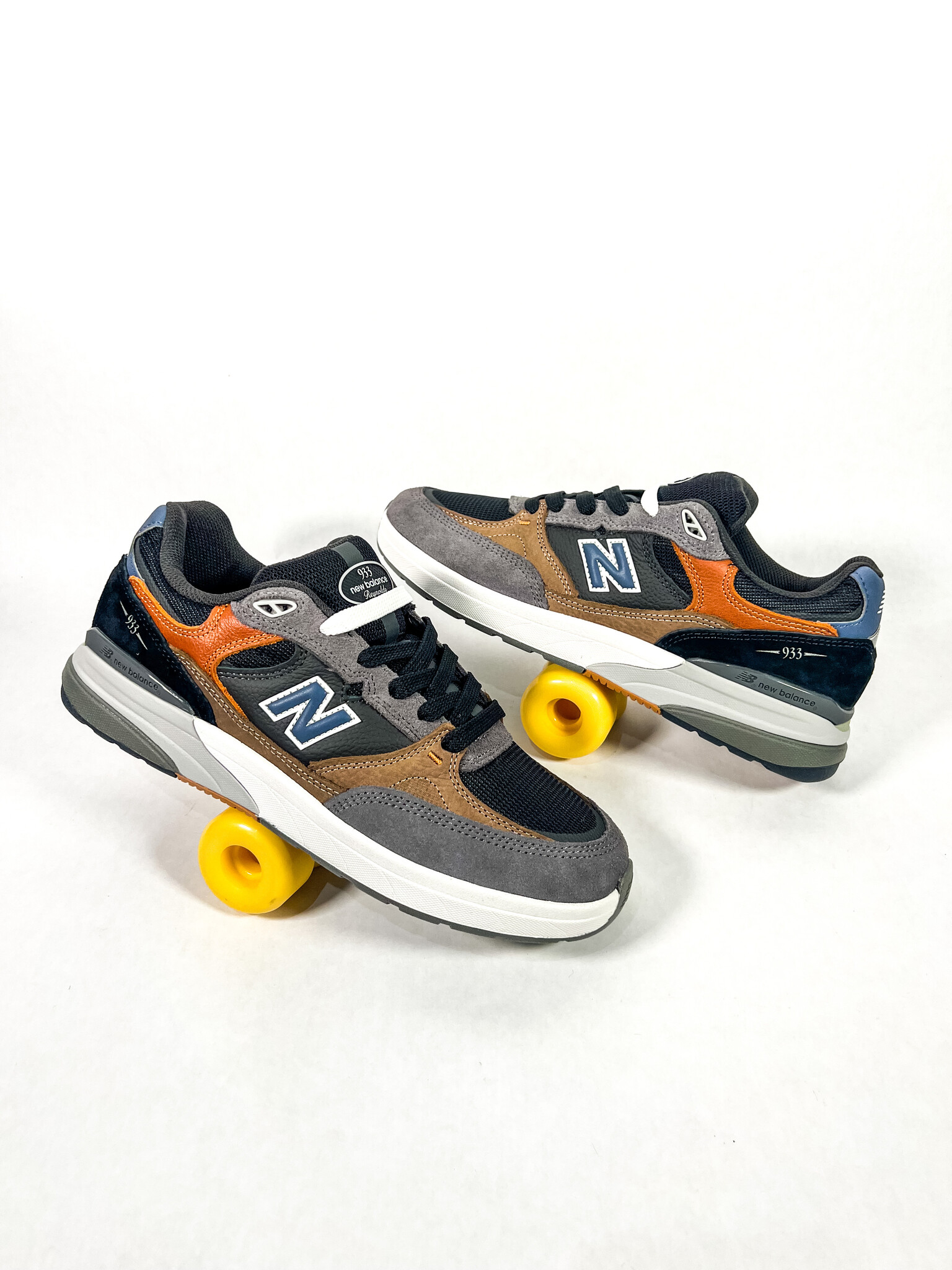 NB Numeric Reynolds 933 - Grey / Blue - KINGSWELL - Los Feliz