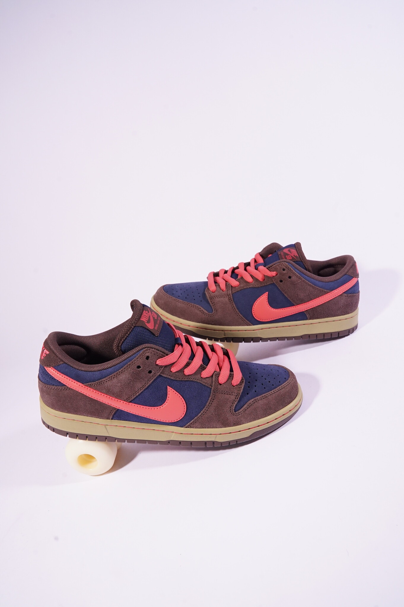 SB Dunk Low Pro - Baroque Brown / Adobe - KINGSWELL - Los Feliz