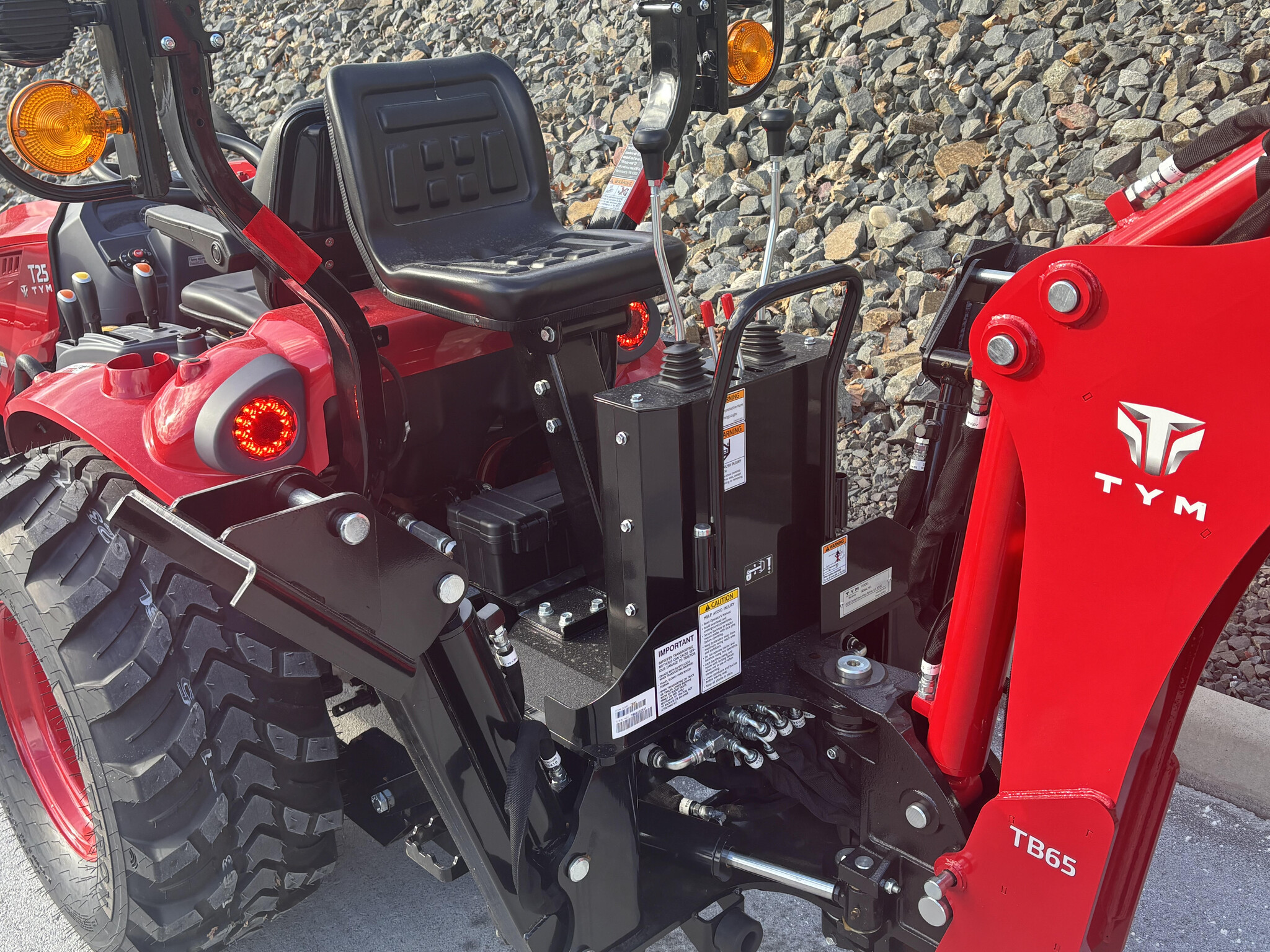 TYM T25 TRACTOR WITH LOADER AND BACKHOE #2654 - P & P Power