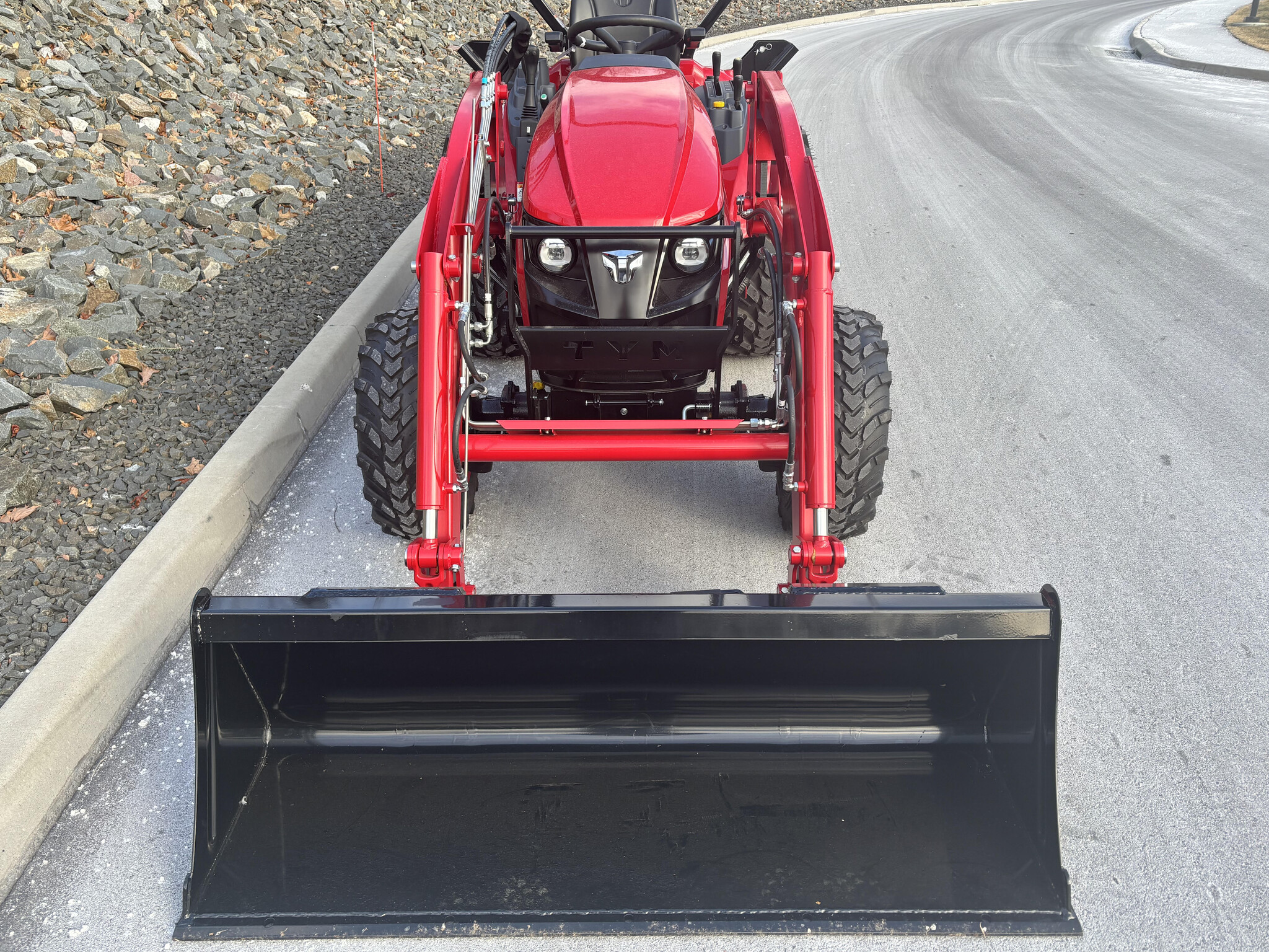 TYM T25 TRACTOR WITH LOADER AND BACKHOE #2654 - P & P Power