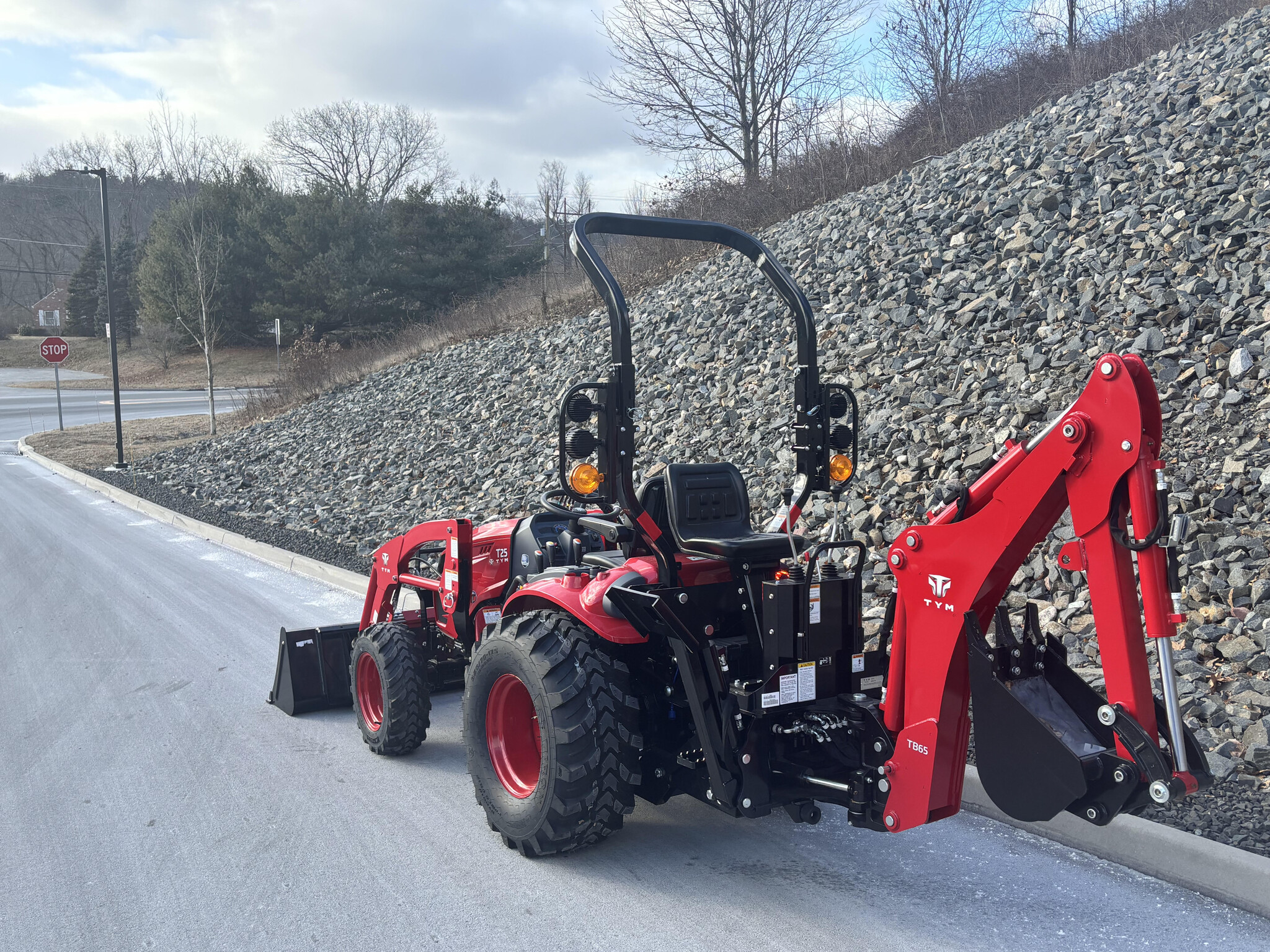 TYM T25 TRACTOR WITH LOADER AND BACKHOE #2654 - P & P Power