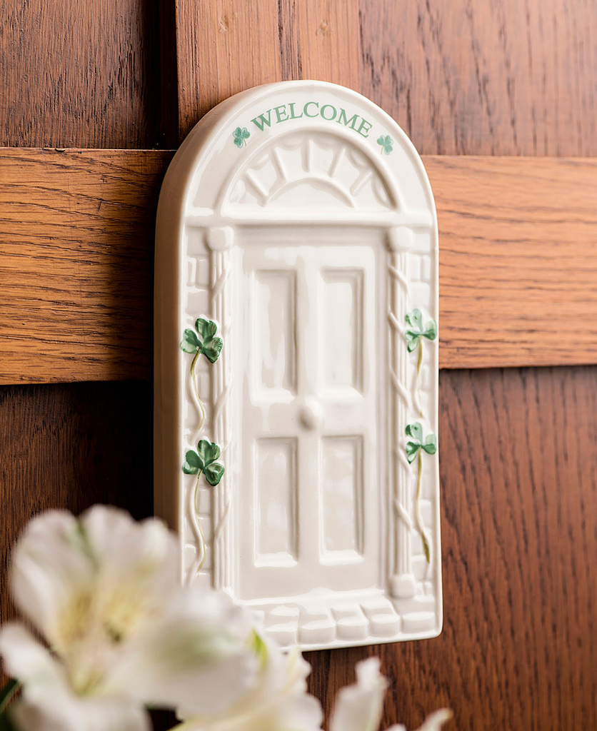 BELLEEK WELCOME DOOR WALL PLAQUE - Irish Crossroads