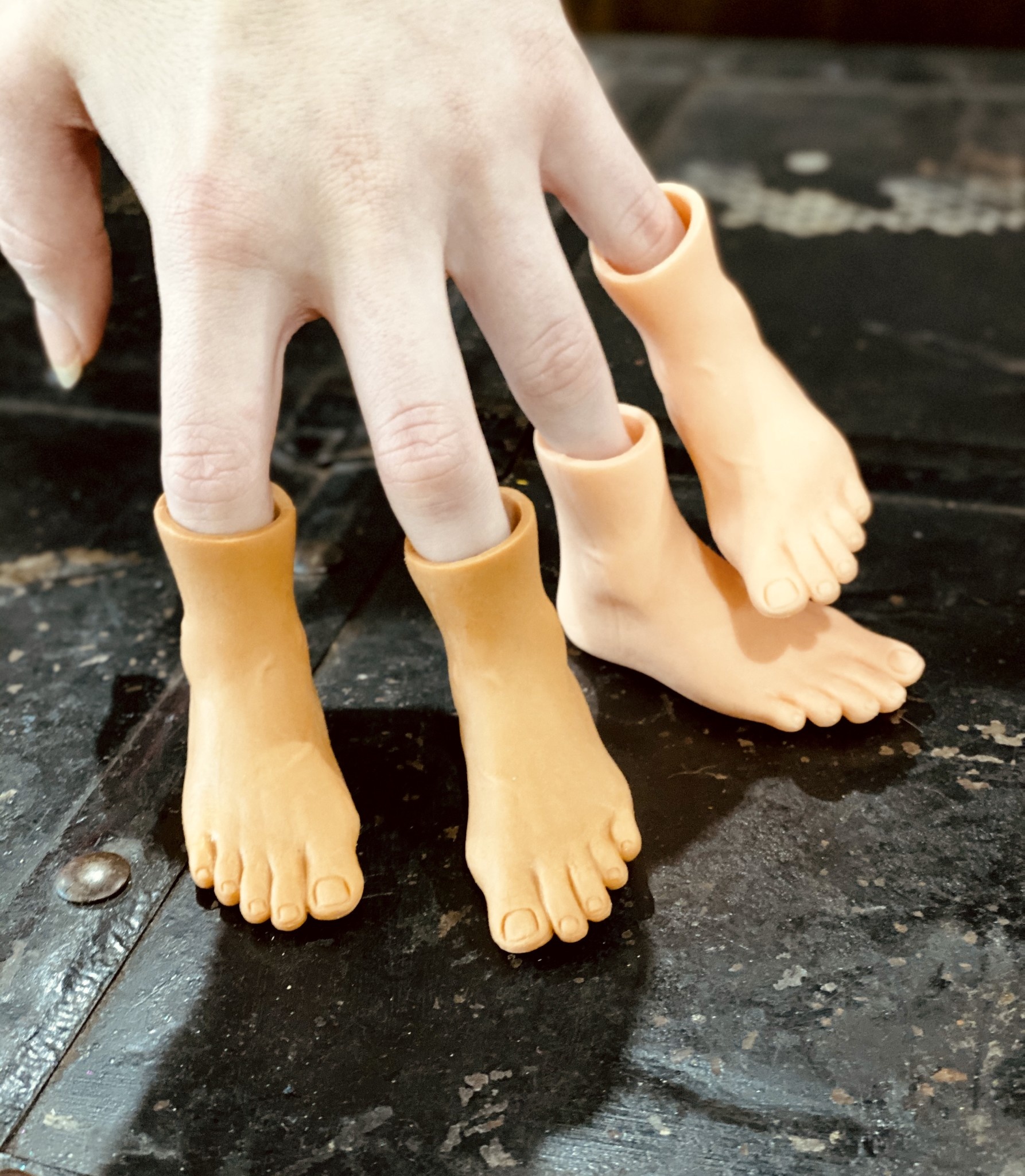 Finger Feet Ida Red General Store