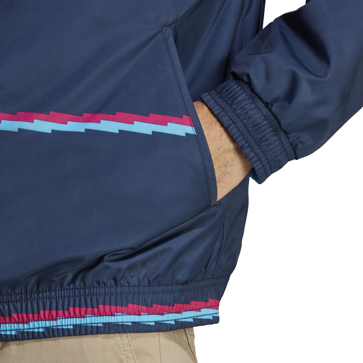 Adidas Arsenal 22/23 Reversible Anthem Jacket - SoccerWorld - SoccerWorld