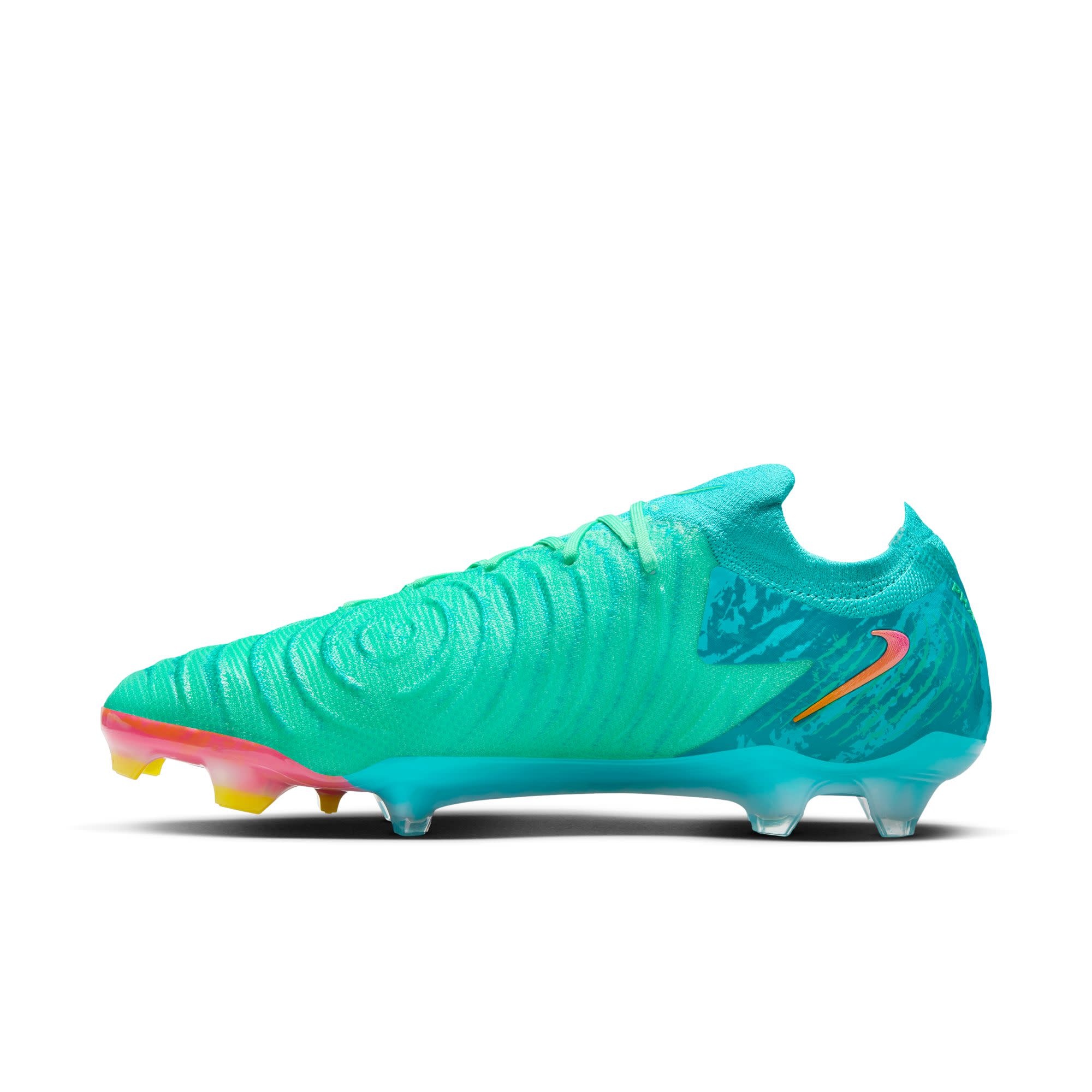 Nike Phantom GX 2 Elite LV8 FG - SoccerWorld - SoccerWorld