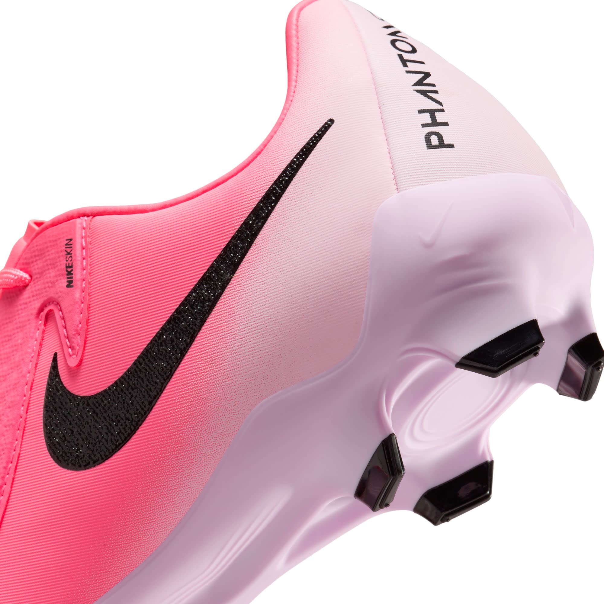 Nike Phantom GX 2 Academy FG/MG - SoccerWorld - SoccerWorld