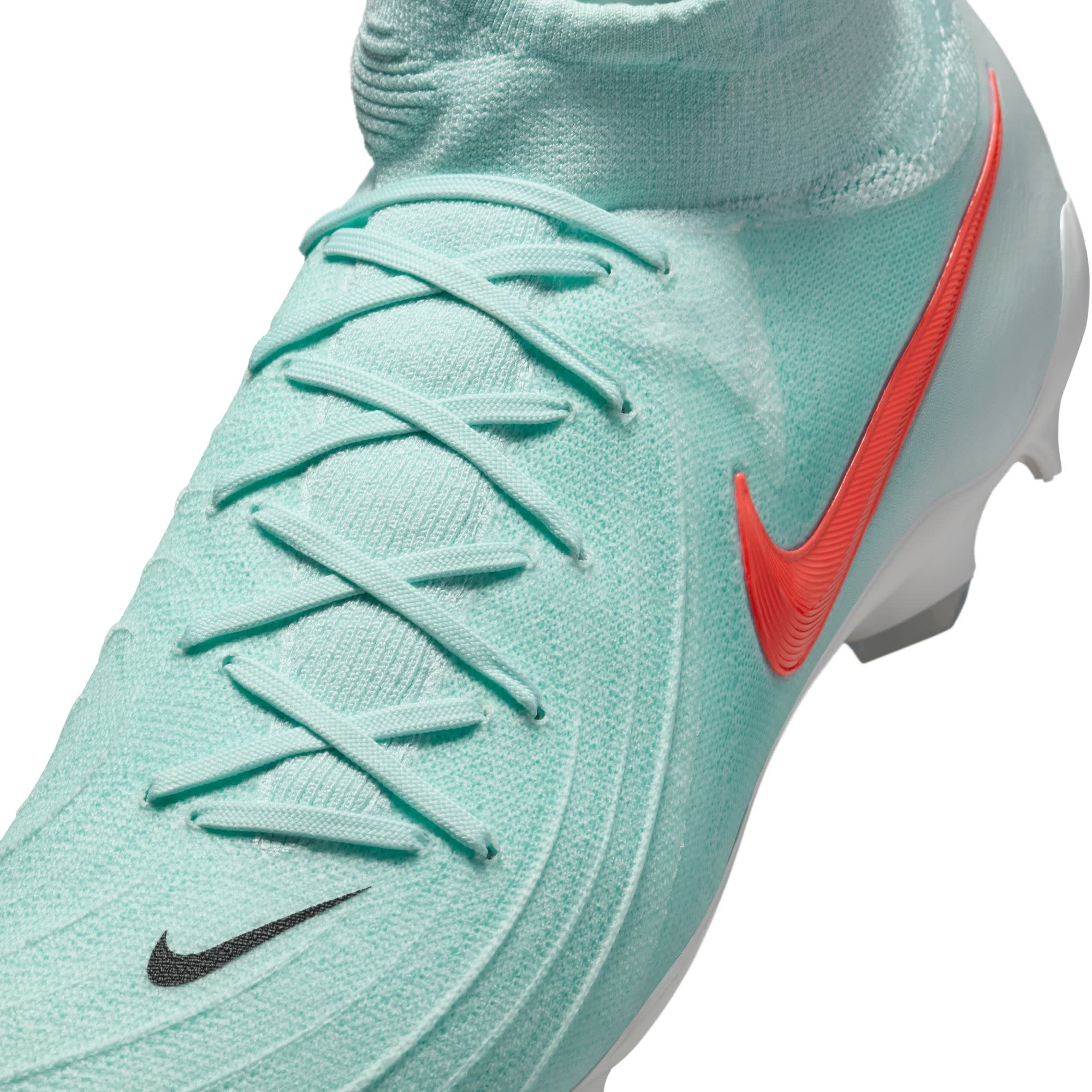 Nike Phantom Luna 2 Pro FG - SoccerWorld - SoccerWorld